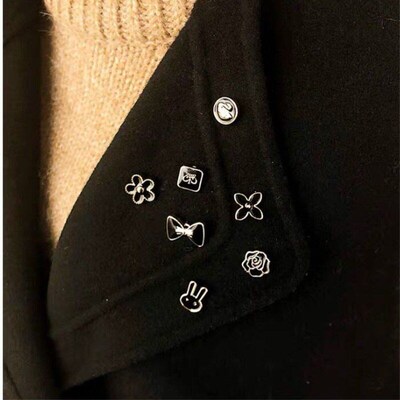 Girls Anti-glare Buckle Brooch Womens Pin Fixed Clothes Cu
