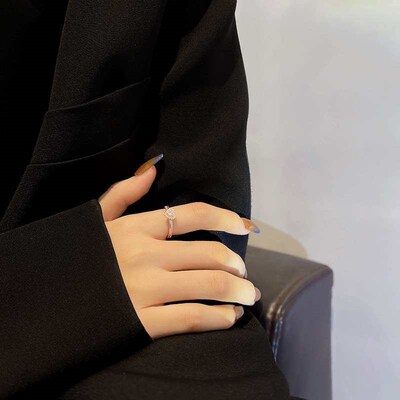 Fashion temperament light luxury ring female pink zircon ros
