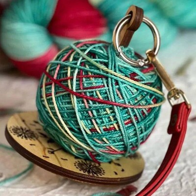 Yarn Holder Wooden Spinning Knitting Tools Crochet Accessori