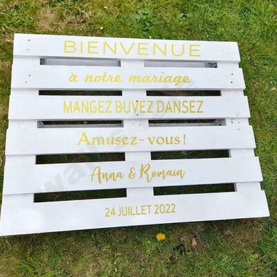 French Personalized Wedding Pallet ers BIENVENUE Wedding Ven