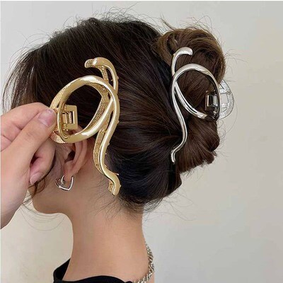 Ruoshui Woman Silver Capital Q Design Hair Claws Ladies Fash
