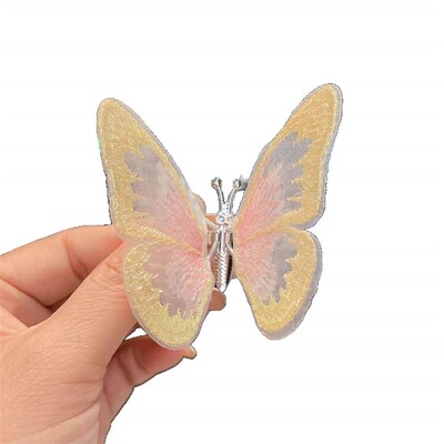 Animated butterfly car ornament, a creative and lively inter
