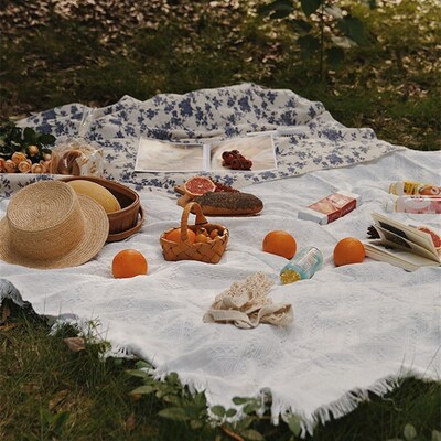 Camping picnic mat moisture-proof and thickened floor mat