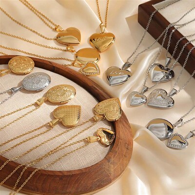 Delicate Floral Oval Heart Locket Pendant Necklaces for Wome
