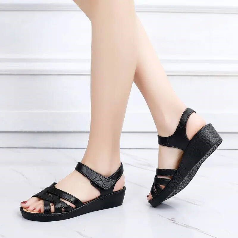 Mother Sandals Summer Soft Soled Middle-aged and Elderly