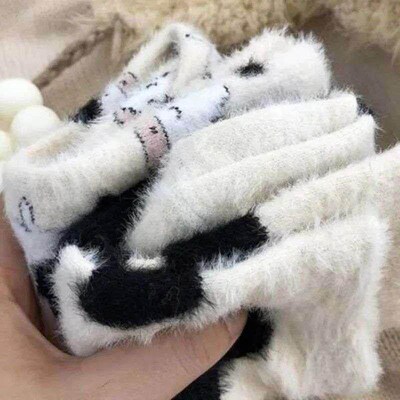 2Pairs Lovely Cow Pattern Fuzzy Crew Socks Milk Spotted Plus