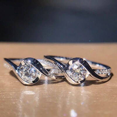 Huitan Exquisite Silver Color Ring with White Cubic Zirconia