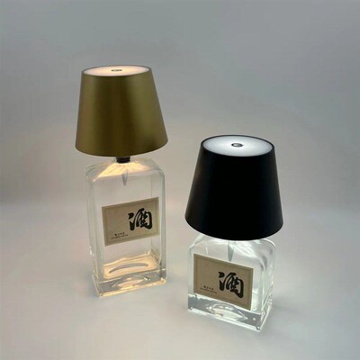 Wine Bottle LED Wireless Table Lamp 3-color Infinitely Dimma