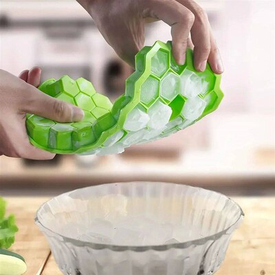 37-grid Silicone Ice Cube Mold with Cover Cellular Mesh Stac