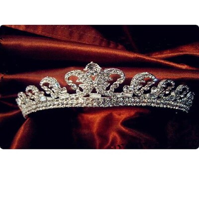 Wholesale Kate Middleton Romatic Shiny Tiaras Crystals Crown