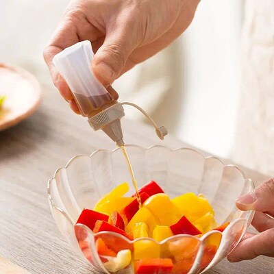 4pcs Plastic Sauce Squeeze Bottle Mini Seasoning Box Salad D