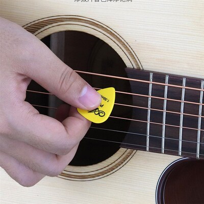 1 Box Matte Guitar Picks Acoustic Electric Bass Plectrum Med