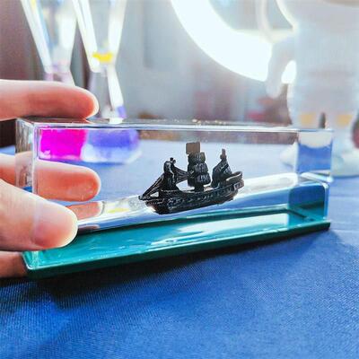 Titanic Cruise Ship Fluid Drift Bottle Decoration Hourglass