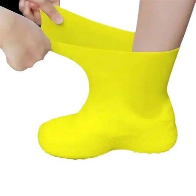 Convenient Lightweight Waterproof Shoe Covers Thickened and