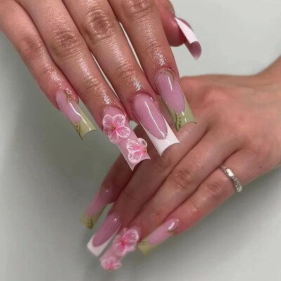 24pcs Wearable Square Press on Nails Summer Sweet Flower Des