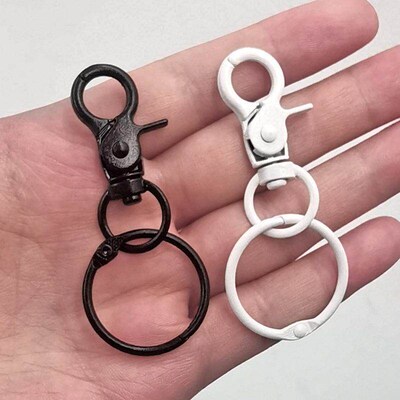 Clasp Band Keychain Accessory with Enamel Paint, Spray Paint