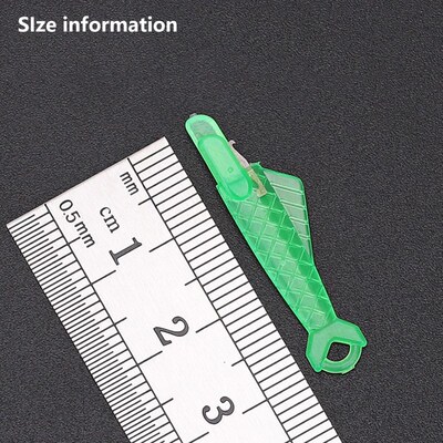 Mini Sewing Machine Needle Threader With Hook Plastic Needle
