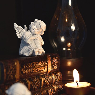 Cute Resin Fairy Girl Angel Figurine Peaceful Prayer Sculptu