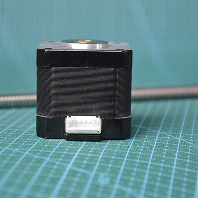 3D打印机配件 NEMA17线性步进电机 丝杠Tr8*4 长300mm