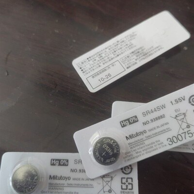 正品日本三丰纽扣电池938882数显卡尺千分尺指示表1.5V电池SR44SW