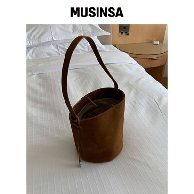 SOMEWHEREBUTTER 绒面篮子包 - 2色 MUSINSA韩国直邮官方正品