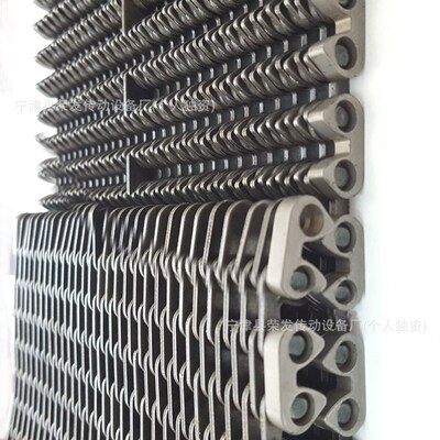 输送玻璃瓶子的无声齿形链带输送带 slent tooth chain for glass