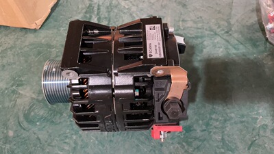 斯堪尼亚客车发电机2448165发电机GB250551501发电机24V150A