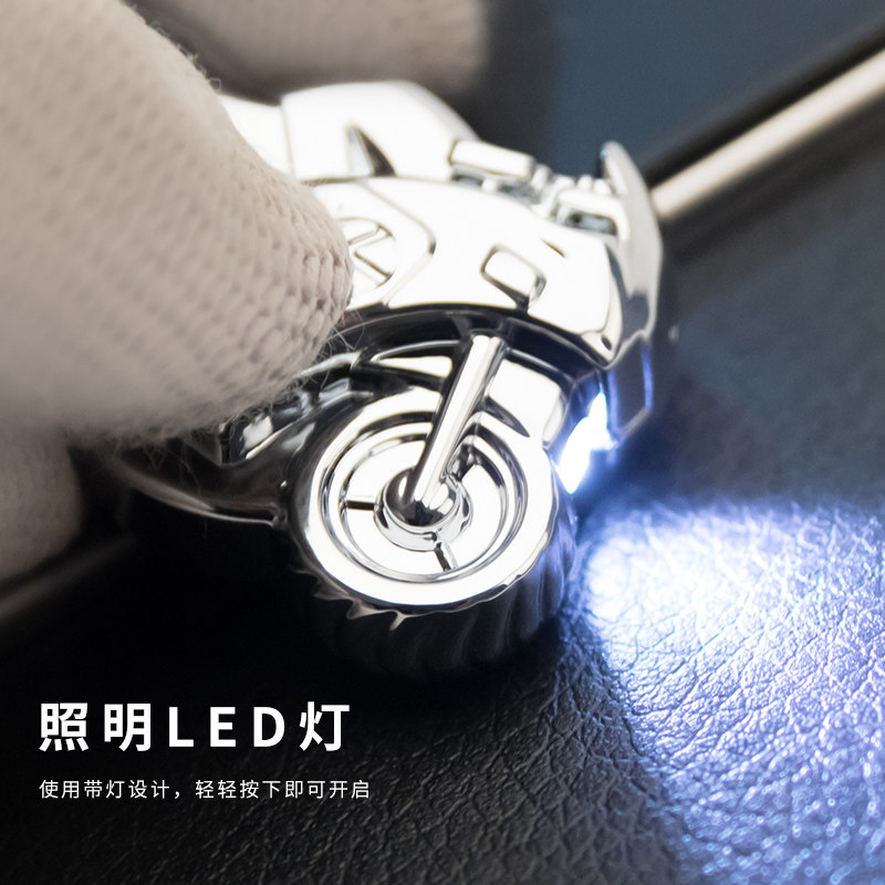 带LED灯机车钥匙扣 创意汽车钥匙链挂件金属钥匙圈