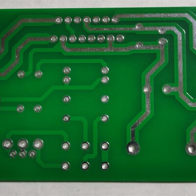 TDA7377 TDA7375两种芯片兼容立体声直流供电 后级功放板 PCB空板