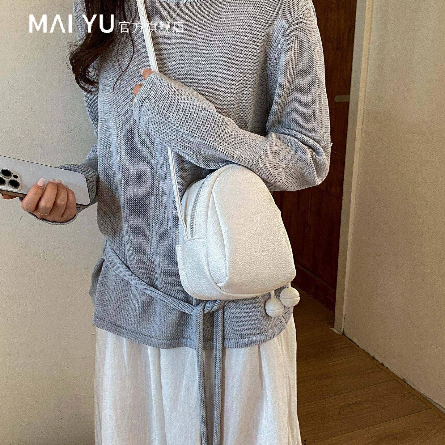 MY超火小众包女2026新款夏季百搭休闲斜挎包高级感简约轻便手机包
