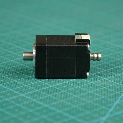 JUGETEK究其科技 NEMA8 空心轴双出轴步进电机30MM 奶嘴端 PNP