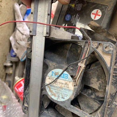 NMB 4715KL-04W-B39 12V 0.72A 12038 12CM变频器工控机散热风扇