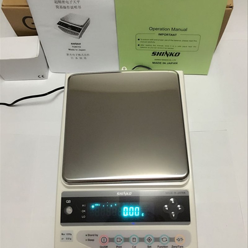 GB8202新光电子天平称珠宝新光电子秤GB8202-8200g-0.01g