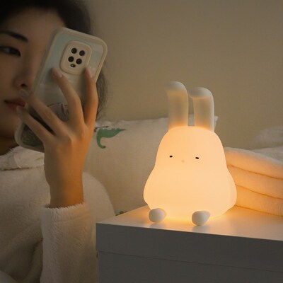 拍UID折眠兔拍M灯硅胶柔光护眼卧室睡耳灯床头喂奶小夜灯儿童新款