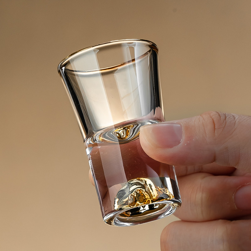 高档白酒杯套装家用金箔分酒器送礼盒一口杯轻奢中式水晶玻璃酒具