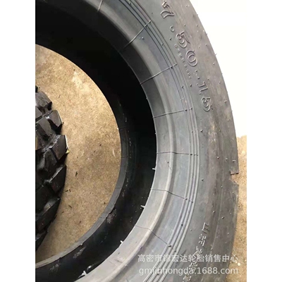 鲁飞光面压路机轮胎750-15   750-16工程胶轮压路机轮胎
