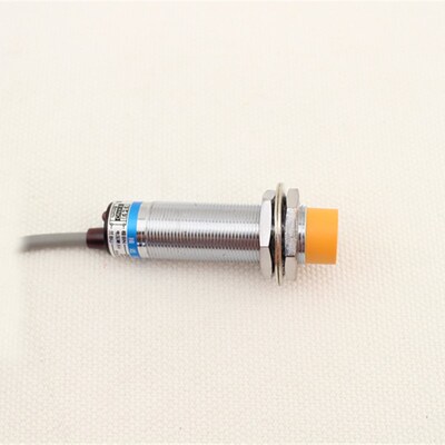 沪工接近开关LJC18A3-B-Z/BXAXBYAY J/EZDZ电容式感应开关传感器