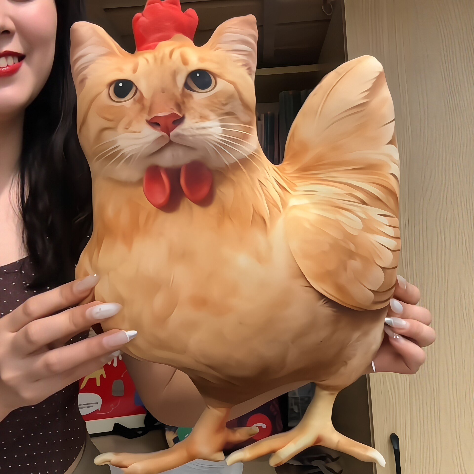 创意动物仿真玩偶哈鸡咪靠枕可爱儿童午睡抽象趴枕搞怪摆件礼物