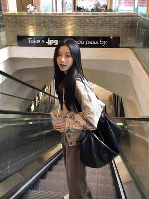 VARIATE 24AW 大容量可调节双肩带软皮斜挎包单肩包