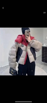D00223三色拼接帽款休闲时尚百搭气质羽绒服
