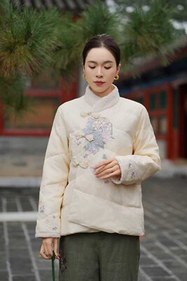 大吉原创2025冬季新款时尚新中式立领刺绣花短款羽绒服外套女3455