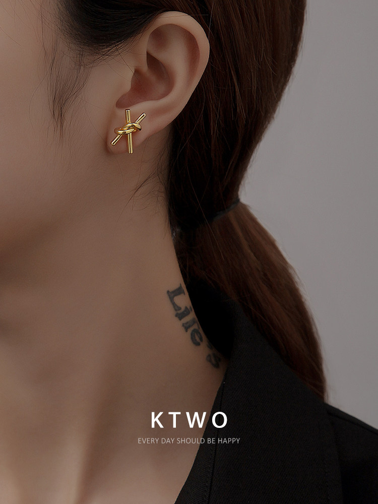欧美个性小巧耳钉女k金色轻奢高级感925银针气质时尚冷淡风耳饰品_虎窝淘