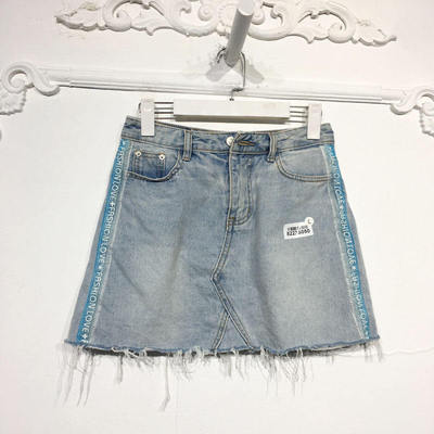 潮系列 8223S050 时尚牛仔短裙品牌女装折扣颦