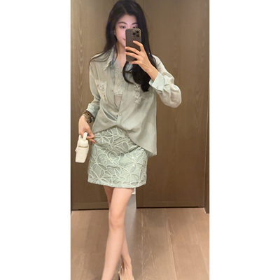 2N.COU妮蔻26夏新款重工刺绣蕾丝翻领显瘦衬衫女慵懒风微透上衣