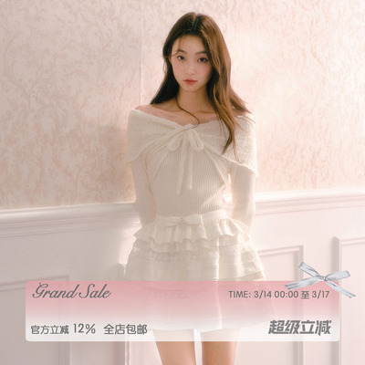 RECIT白色一字肩蝴蝶结针织上衣