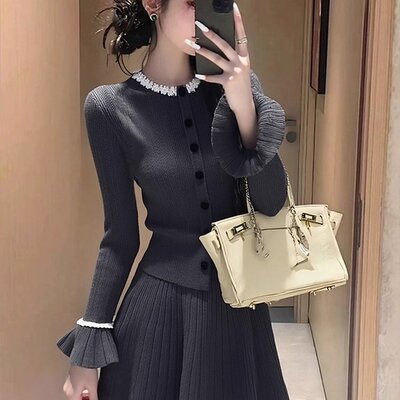 法式小香风灰色针织套装女2025新款秋季ootd穿搭上衣半身裙两件套