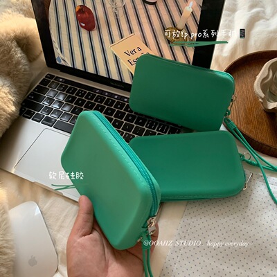 硅胶手提零钱手机包随身小包