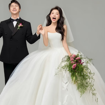 新款韩式极简风抹胸缎面婚纱齐地