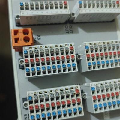 模块 EM7004   EL1862-0010 EL3124 EL4122 BC3150