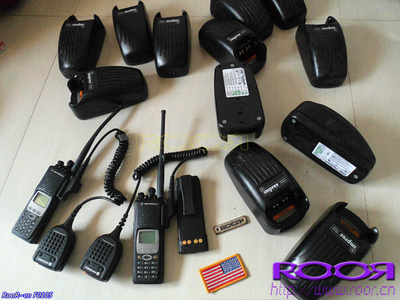 摩托罗拉 MOTOROLA MIPRES XTS3000 5000 220v 对讲机充电器